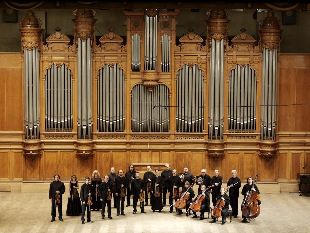 Chamber Ensemble "Moscow Soloists" (GRAMMY WINNER 2007 "Best Small ...